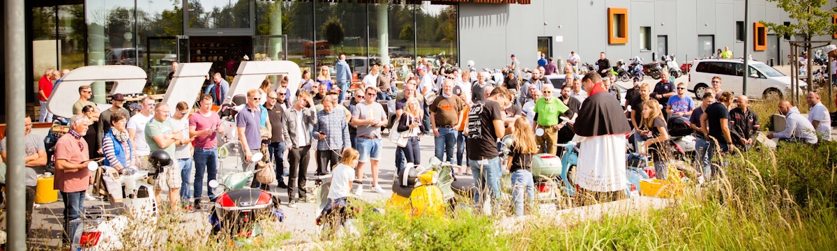 SIP Scootershop peregrinação de scooters e bênção de veículos 2025 ...