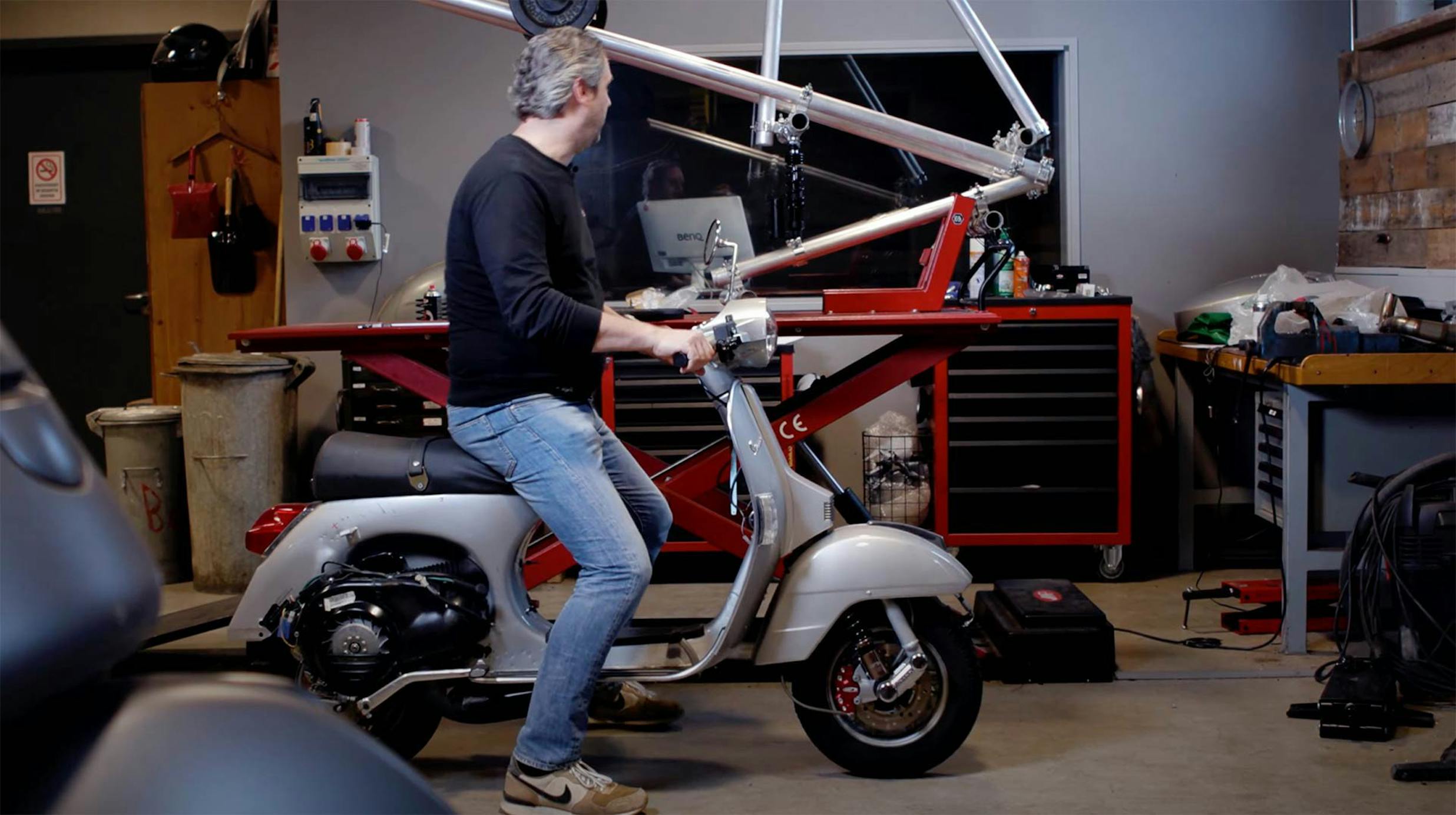 Vespa Shock Absorbers | Suspension adjustment | Scooter Technology Blog ...