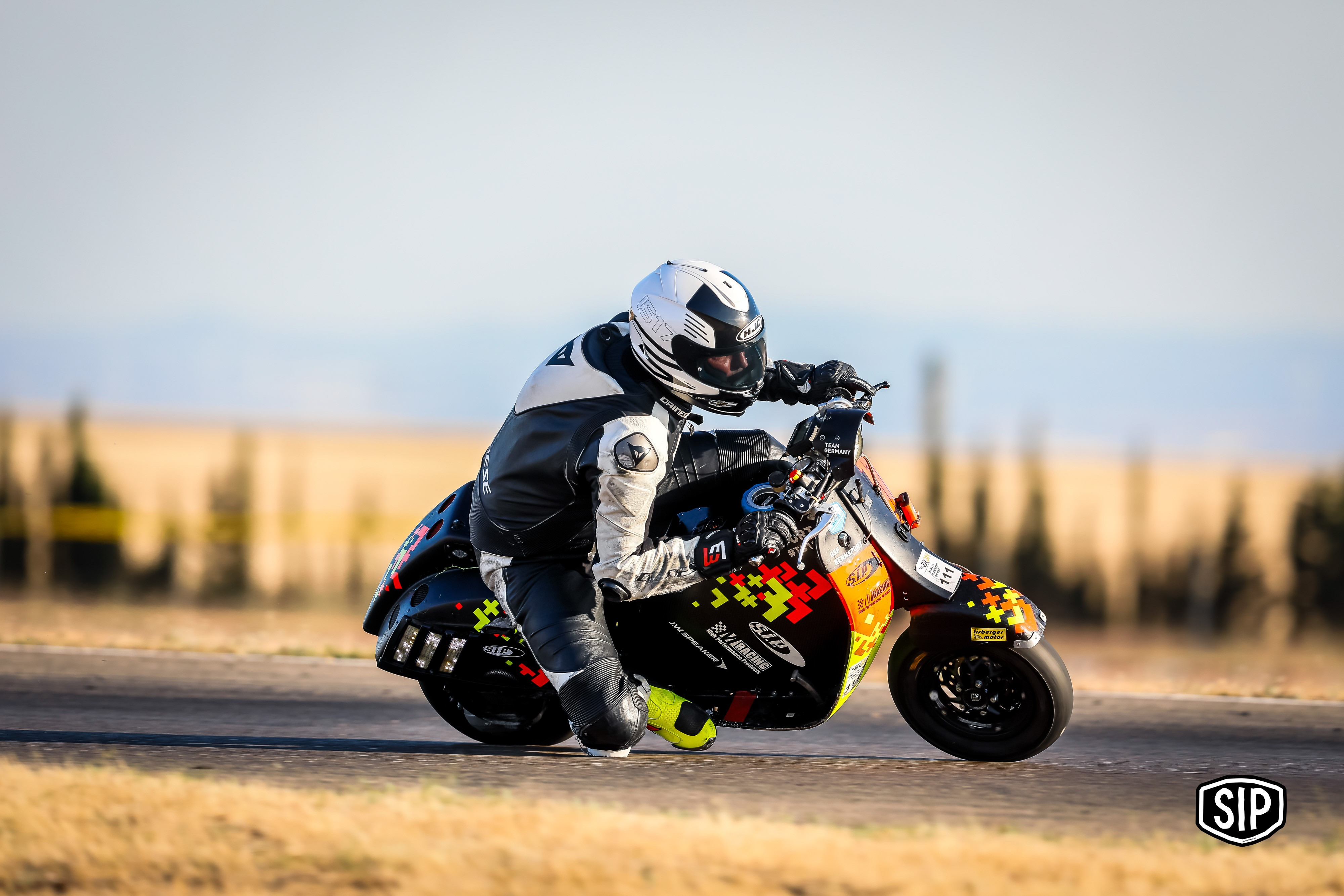 Vespa Race 24h "The Resistance", Zuera (Spain) | Classic Scene Blog ...